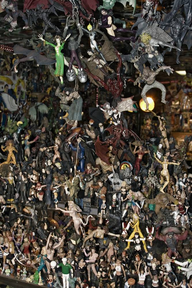 detail "Party in Hell" | Shutterbug
